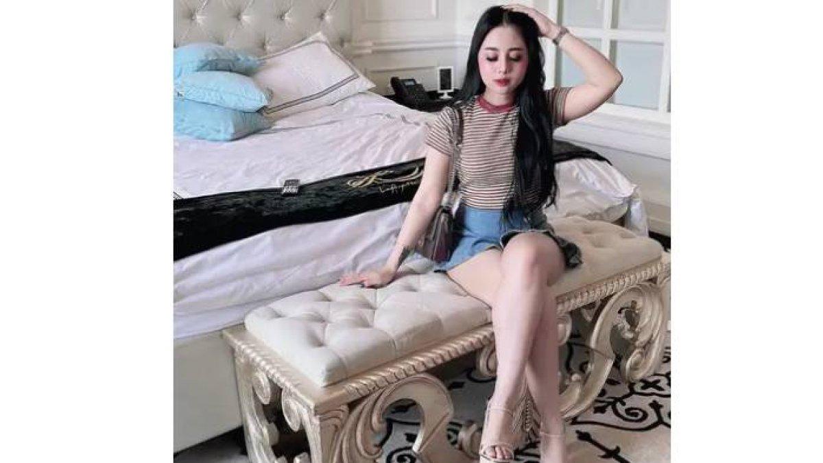 7 Potret Ester Oktavia, Pedangdut Primadona Pantura Alami Pelecehan, Dicium 3 Kali oleh Kepsek ...