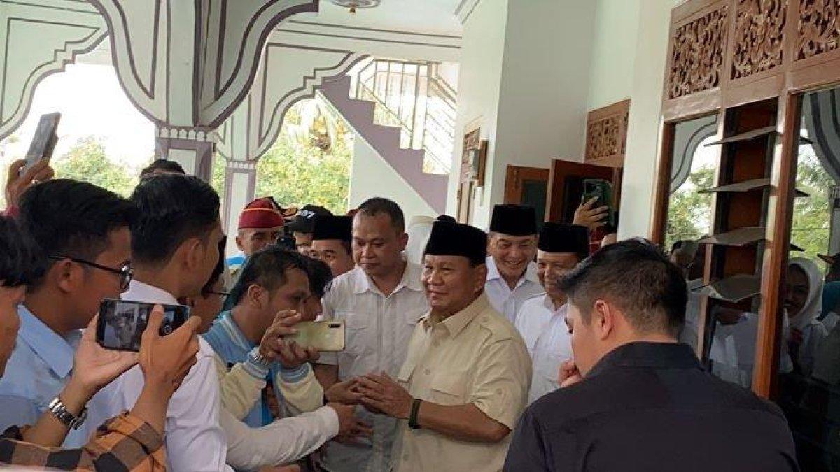 'Pengawal' Para Capres Saat Kampanye, Prabowo dengan Keluarga Ratu Atut, Anies bersama Edy ...