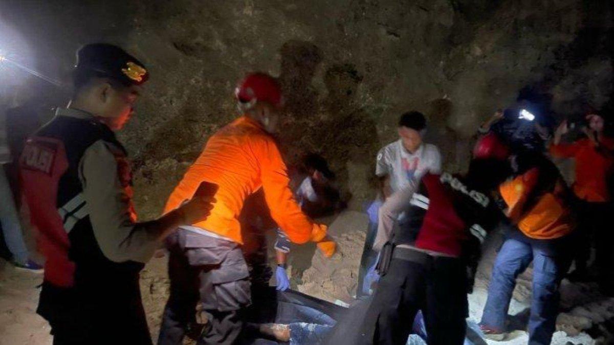 Pesta Arak Berujung Maut, Pria di Nusa Penida Klungkung Tewas Usai ... Pesta Arak Berujung Maut, Pria di Nusa Penida Klungkung Tewas Usai ...
