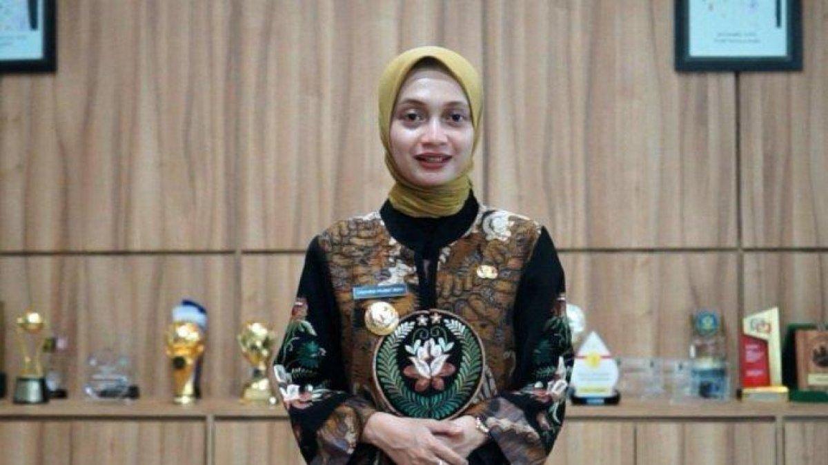 Sosok & Profil Vinanda Prameswati Wali Kota Kediri yang Dilantik Prabowo, Pengurus Sepak Bola ...
