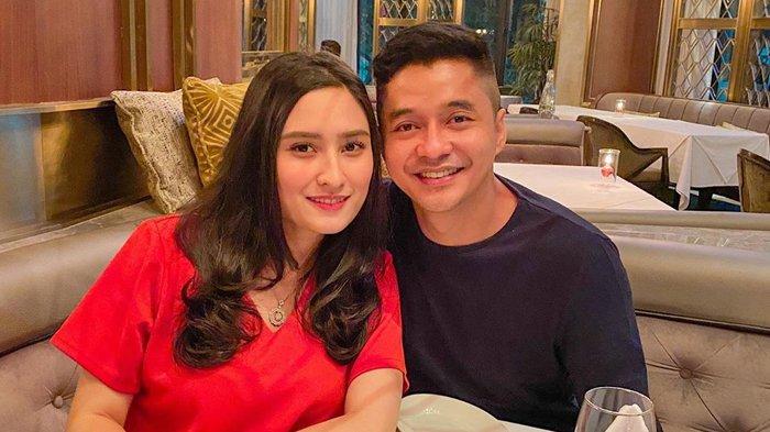 Deretan Momen Kebahagiaan Adly Fairuz & Angbeen Rishi yang Dikaruniai ...