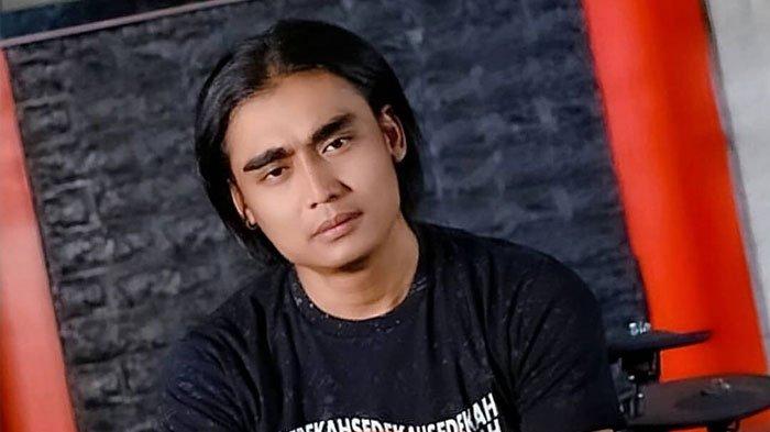 Masih Ingat Charly Eks ST12? Dulu Dipuja-Puja Penggemar, Sekarang ...