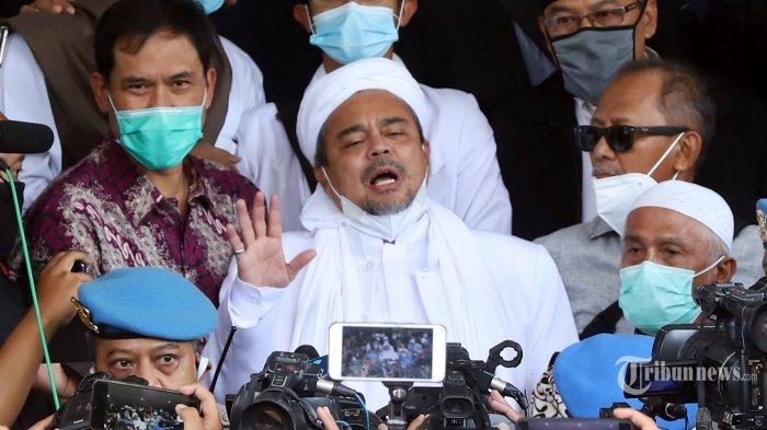 Fakta Sidang Perdana Rizieq Shihab: Akhirnya Walk Out, Sempat Ricuh ... Fakta Sidang Perdana Rizieq Shihab: Akhirnya Walk Out, Sempat Ricuh ...