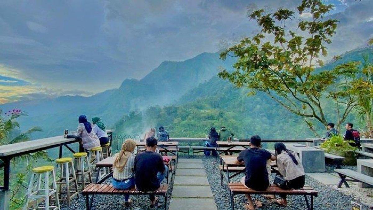 Wisata di Lereng Gunung Muria Kudus Jateng dengan Suasana Alam yang ...