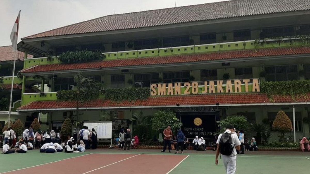 SELAMAT! Anak-anak Jakarta Kini Bisa Sekolah Gratis di SMA/SMK Swasta ...