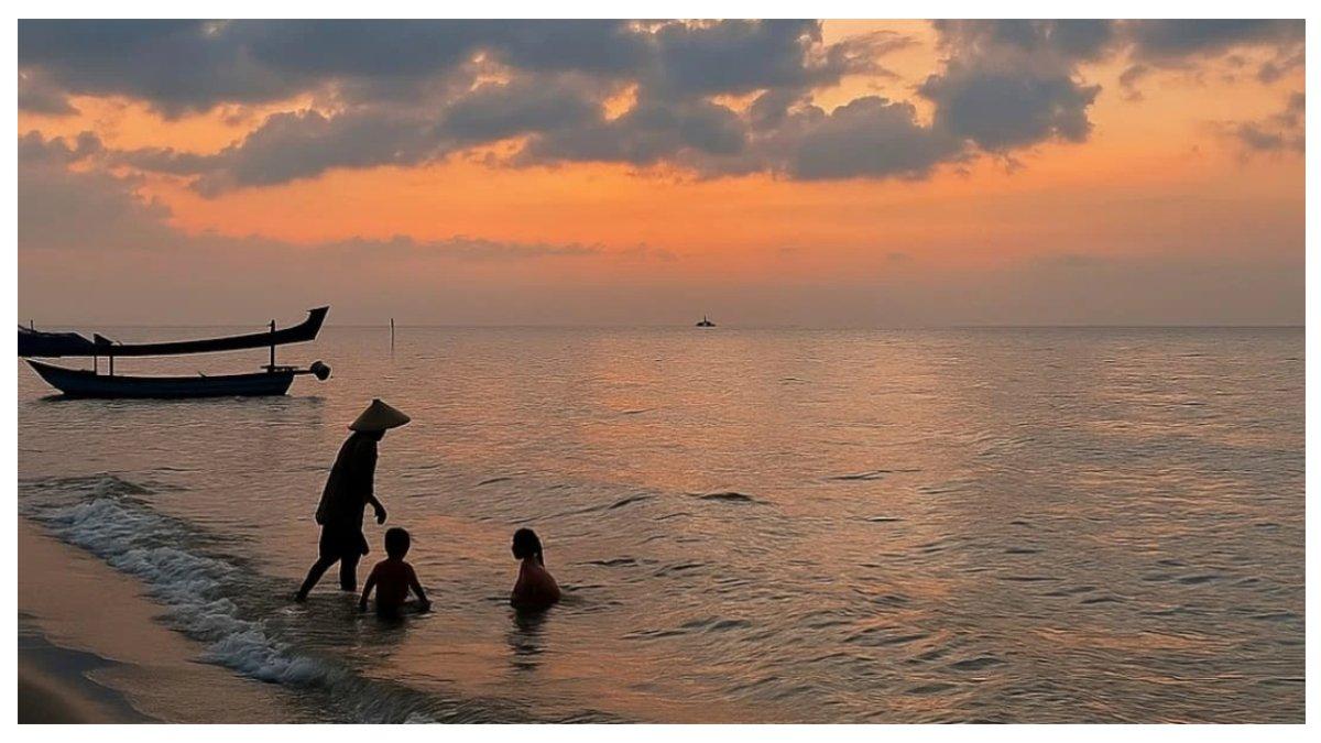 Pantai di Pemalang Jateng ini Cocok Dikunjungi Bareng Keluarga, Hanya 8 ...