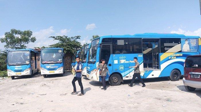 Curhat Sopir Trans Padang yang Mogok Kerja: Gaji 2 Bulan Belum Penuh ...