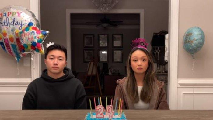 Arti Lagu 24 - Sundial Lengkap dengan Lirik dan Terjemahan, I'm 24 Now, Still at My Parents ...