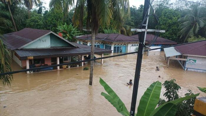 5 Nagari di Dharmasraya Dilanda Banjir, Ketinggian Air Capai 2 Meter ... 5 Nagari di Dharmasraya Dilanda Banjir, Ketinggian Air Capai 2 Meter ...