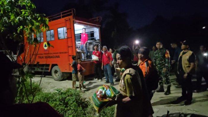 Banjir dan Longsor Lumpuhkan Listrik dan Internet di Sipora Selatan ...