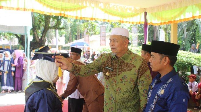 MIN 2 Pasaman Barat Laksanakan Perpisahan Siswa Kelas VI dan Wisuda Tahfiz - Tribunpadang.com