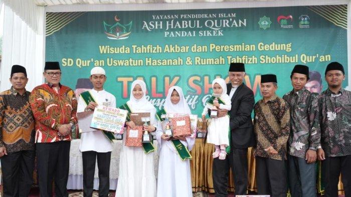 Hadiri Wisuda Tahfidz Akbar, Mahyeldi: Teruslah Membaca dan Menghafal Al-Qur'an - Tribunpadang.com