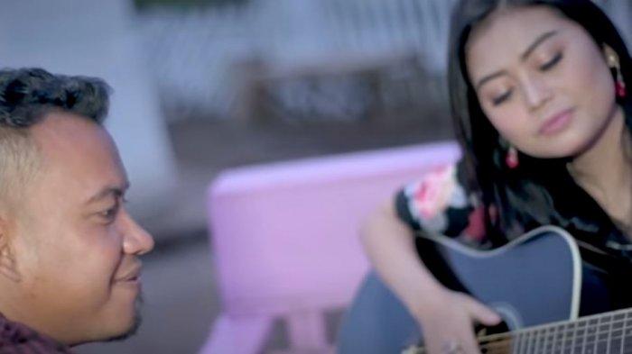 Chord Lagu Minang Manunggu Janji - Andra Respati ft. Ovhi Firsty, Lirik ...