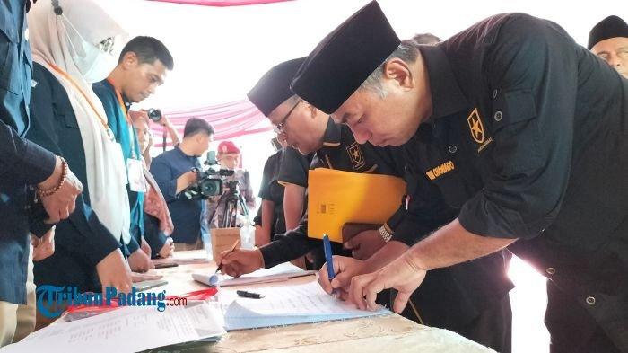 DPW Partai Ummat Daftarkan Bacaleg ke KPU Sumbar, Sebut Modal Sosial jadi Kekuatan Partai ...