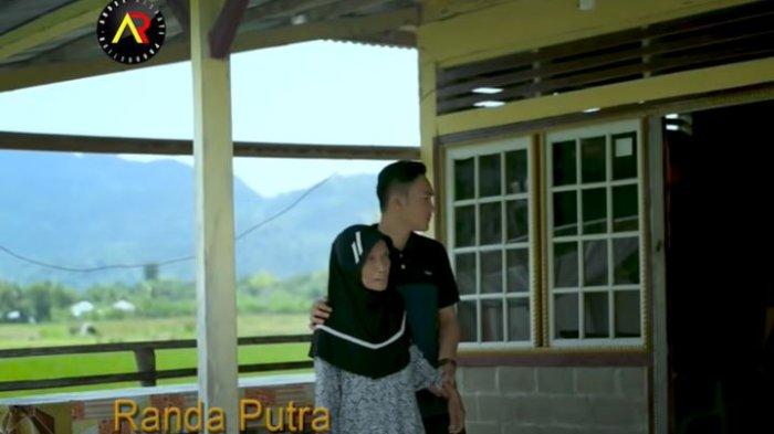 Arti Lirik Lagu Minang Dek Bansaik Mangko Tabuang Randa Putra: Ka Dalam ...