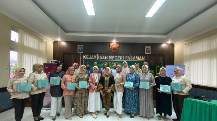 Berkolaborasi dengan IAD, Wardah Hadirkan Color Expert Class di Lubuk ...