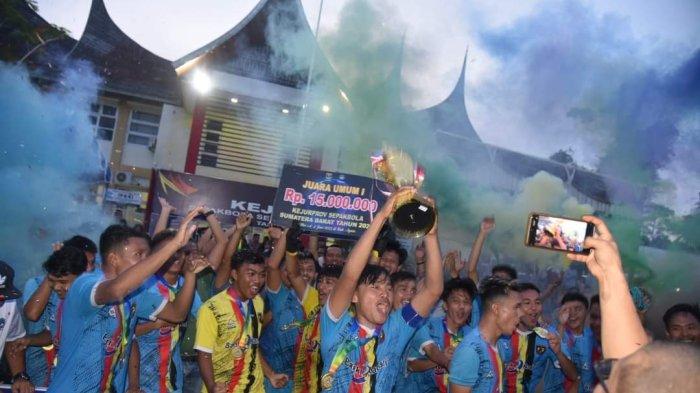 Kalahkan PPLP Sumbar, Persikopa Juarai Kejurprov Sepak Bola Sumbar 2023 - Tribunpadang.com