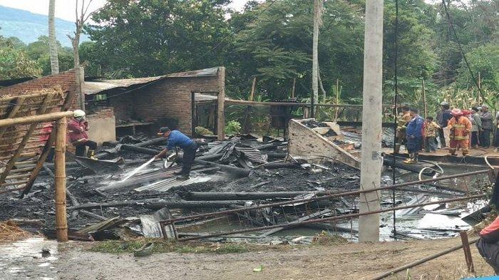 Asik Menjahit, Dua Unit Bangunan Ludes Terbakar di Agam, Kerugian Ditaksir Mencapai Rp 250 Juta ...