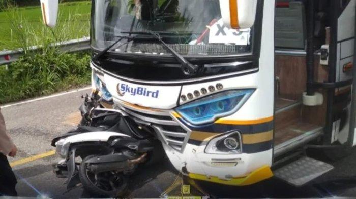 Kecelakaan di Batipuh Tanah Datar, Seorang Pelajar Tewas Usai Tabrak Bus Sky Bird - Tribunpadang.com