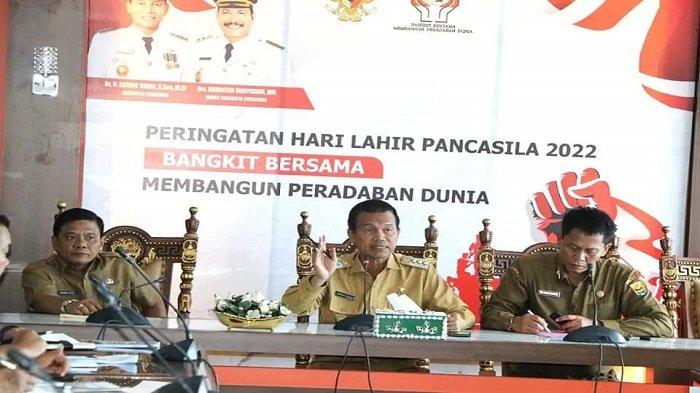 Gelar Rapat Bersama OPD Pemko Pariaman, Wali Kota Genius Umar: Segera Realisasikan Kegiatan 2022 ...