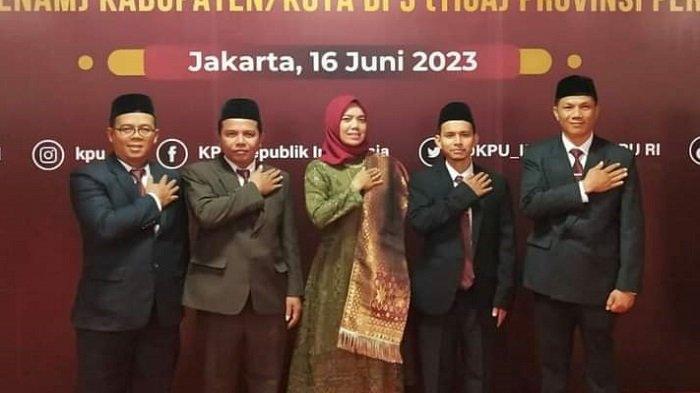 Struktur KPU Kota Solok Periode 2023-2028: Ariantoni Terpilih jadi Ketua - Tribunpadang.com