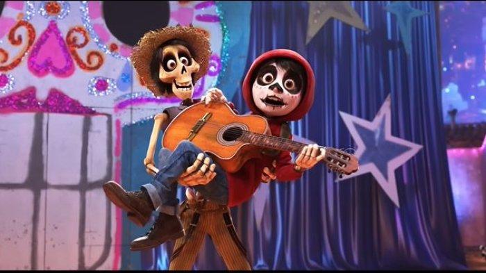 Lirik Terjemahan Lagu Un Poco Loco Viral di TikTok: What Color Is the ...