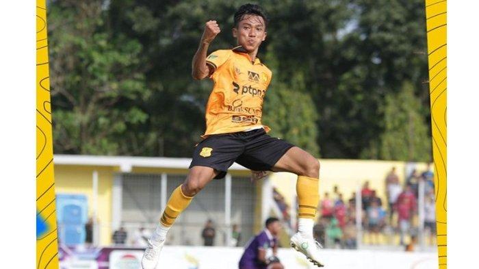 PSDS Deli Serdang Unggul 2-0 Atas Semen Padang FC di Babak Pertama ...