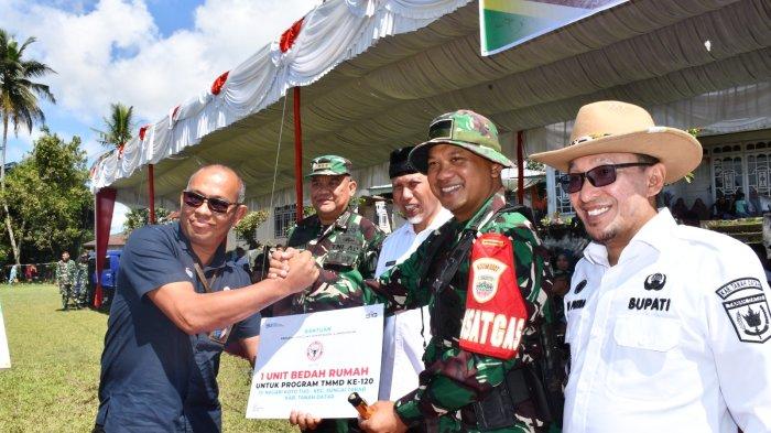 Semen Padang Serahkan Bantuan 1 Unit Bedah Rumah dan 250 Zak Semen ...