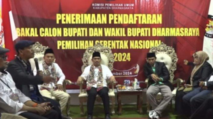 BREAKING NEWS: Bapaslon Adi Gunawan-Romi Siska Putra Daftar Lagi ke KPU Dharmasraya Siang Ini ...