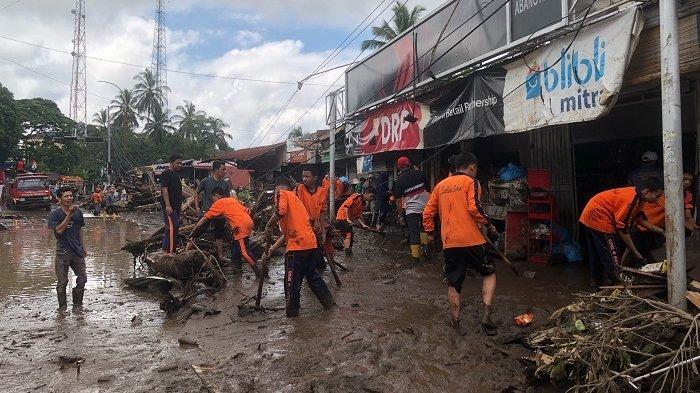 Potret Ganasnya Banjir Bandang yang Terjang Tanah Datar Sumbar - Tribunpadang.com