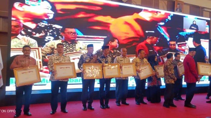 Pemkab Agam Raih, Penghargaan Pembangunan Daerah Tingkat Sumatera Barat - Tribunpadang.com