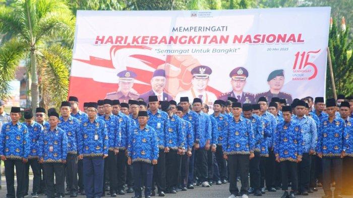 Upacara Bendera Hari Kebangkitan Nasional ke 115 di Kabupaten Dharmasraya Berlangsung Khidmat ...