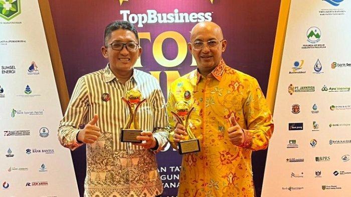Wali Kota Padang Hendri Septa Raih Top Pembina BUMD 2024, Perumda AM Raih Golden Trophy ...