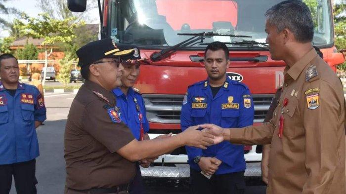 Mobil Damkar Hibah Pemprov DKI Jakarta Sudah Sampai, Armada Pemko Pariaman Bertambah Jadi 7 Unit ...
