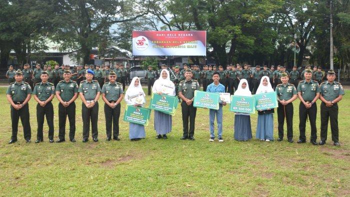 Bertepatan dengan Hari Bela Negara, Korem 032/Wirabraja Serahkan Hadiah ...