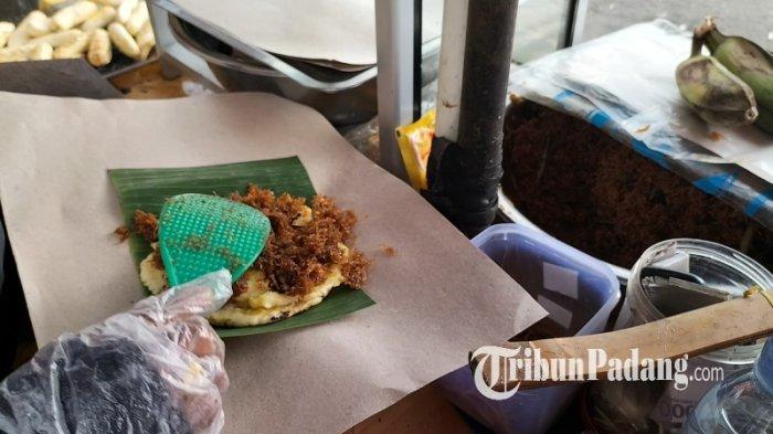 Tempat Wisata Bukittinggi, Pisang Kapik Pasar Ateh Bisa Jadi Pilihan ...