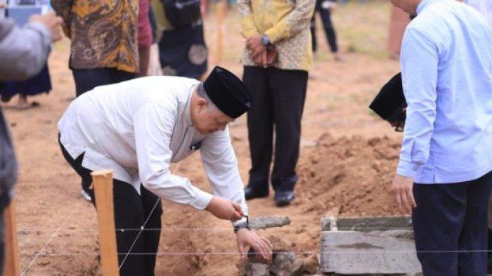 Wali Kota Solok Zul Elfian Letakkan Batu Pertama Pembangunan Masjid ...
