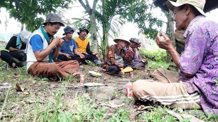 Tradisi Adat 'Diam' di Nagari Parambahan Solok, Ritual Tolak Bala Unik ...