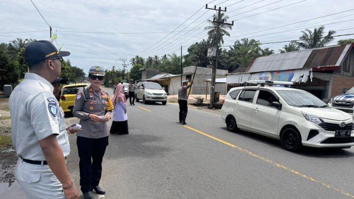 Operasi Zebra Singgalang 2024 di Pasbar Sumbar: Puluhan Pengendara Ditilang, 2 Kecelakaan ...