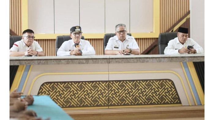 Bupati Khairunas Sidak Kantor Pemerintahan di Solok Selatan, Cek Kebersihan dan Kedisiplinan ...