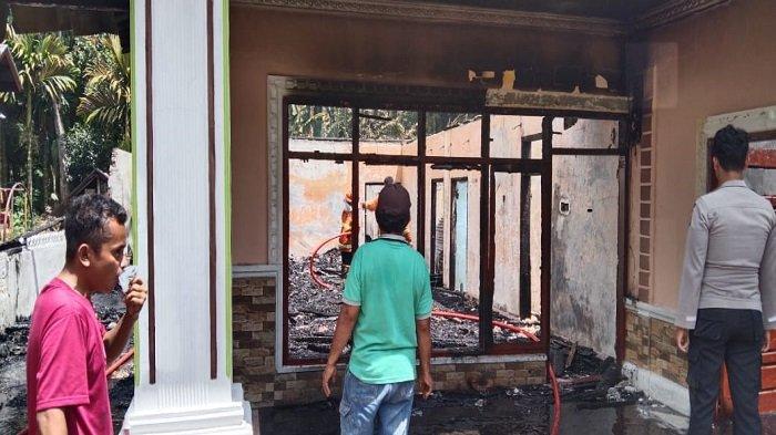 Satu Rumah di Aua Malintang Padang Pariaman Terbakar, Kerugian Capai Rp500 Juta - Tribunpadang.com
