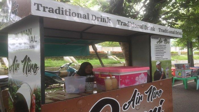 POPULER PADANG: Kisah Penjual Air Niro dekat Masjid Raya Sumbar dan ...