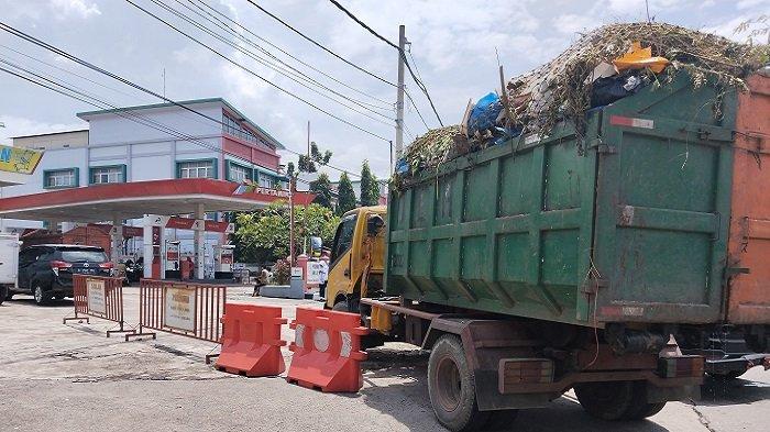 Stok Solar di SPBU Habis, Pengangkutan Sampah ke TPA Air Dingin Padang Tertunda - Tribunpadang.com