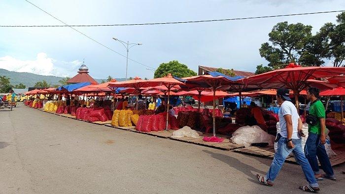 Balada Rantai Distribusi Bawang Merah di Pasar Parayiah Solok ...