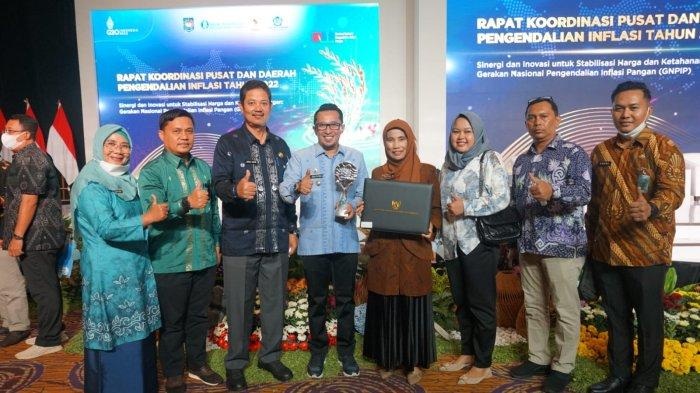 Tanah Datar Raih Penghargaan TPID Kabupaten/Kota Berprestasi 2021 Wilayah Sumatera ...