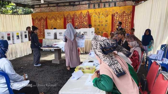 Tarik Minat Pemilih, TPS 04 Gurun Laweh Sediakan Sarapan Gratis dan ...