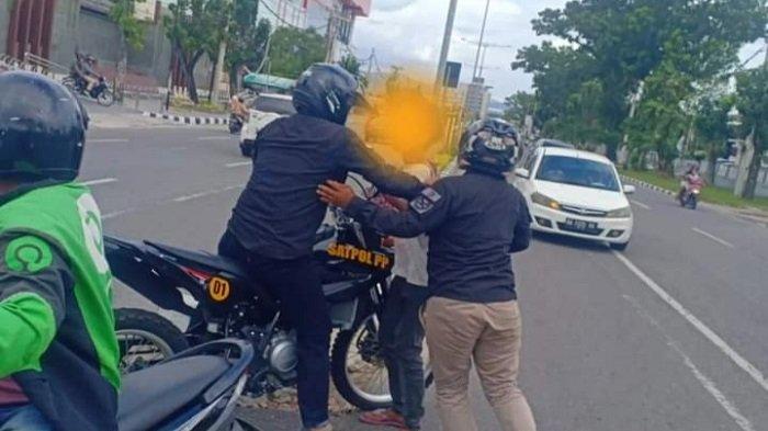 Tim Satpol PP Padang Tertibkan Pak Ogah, Mursalim: Telah Berulang Kali Diingatkan - Tribunpadang.com