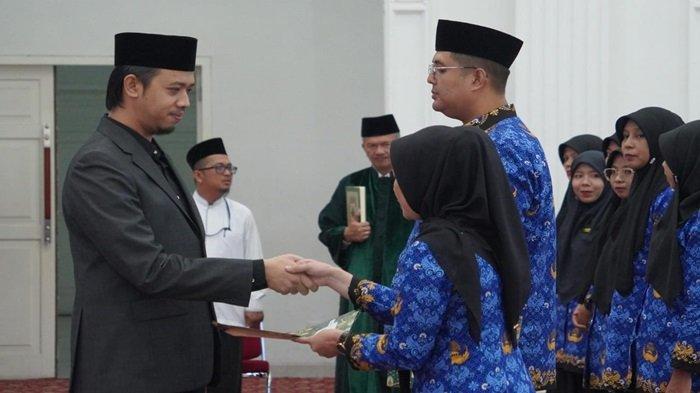 Pemko Bukittinggi Lantik 176 PPPK Guru dan Tenaga Kesehatan ...