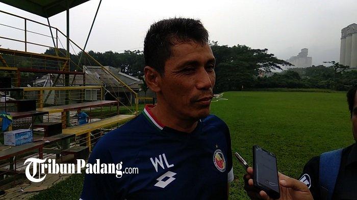 Yohanis Tjoe Tiba di Padang, Weliansyah : Tunggu Hasil Swab Keluar ...