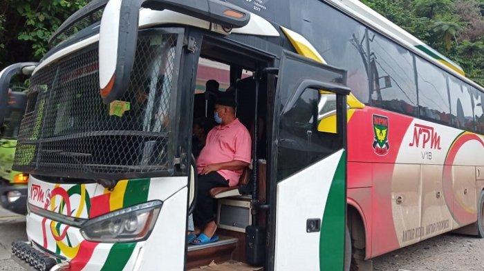 30 Penumpang Bus NPM dari Jakarta Lolos Lewati Pos Penyekatan Padang ...